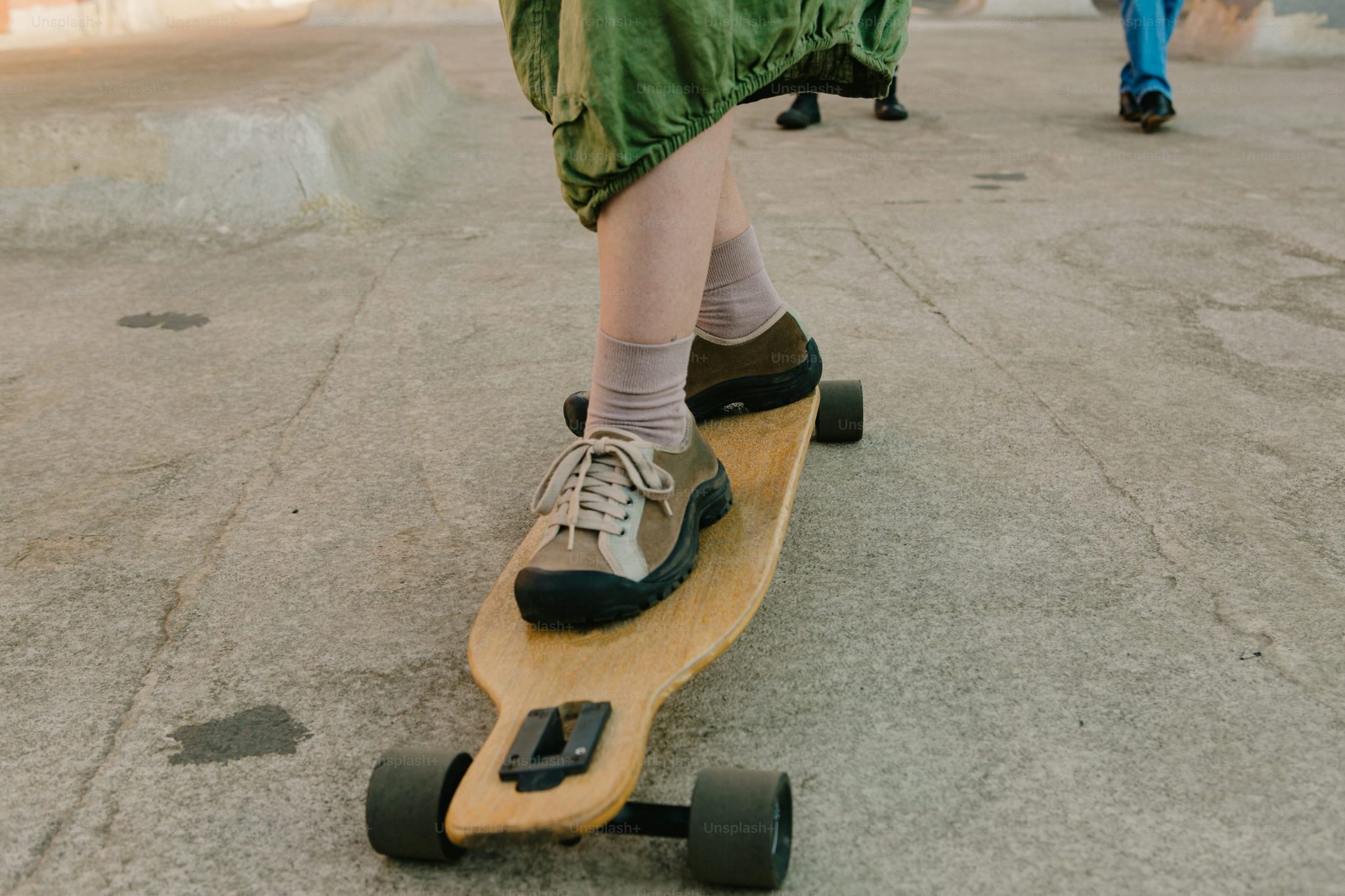 8 Best Longboards for Daily Commuting in 2025 - Longboards Geek